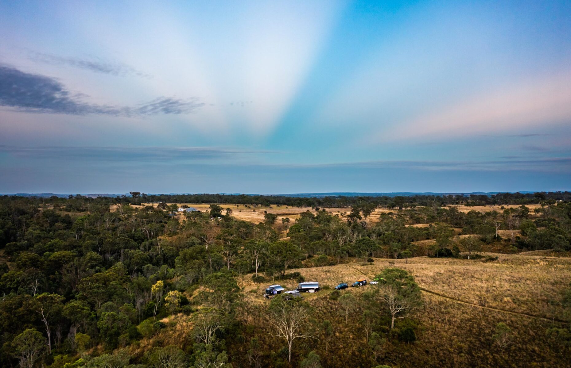 Hotham Club Lounge | Hilltop Caravans | Set Up Camp